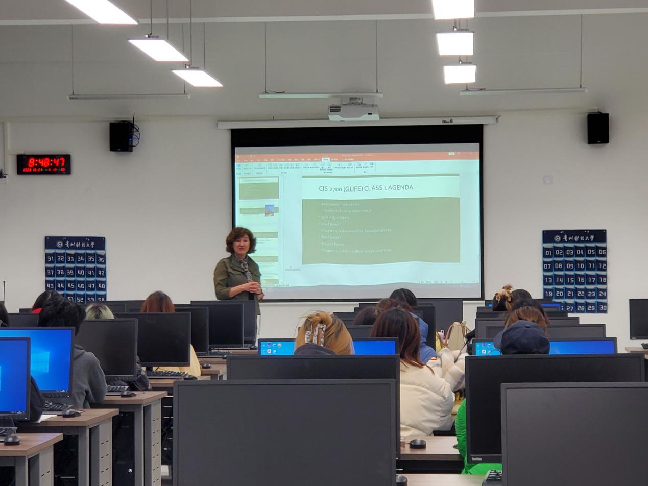 西密歇根学院2023-2024学年第一学期外教课程正式开课-西密歇根学院